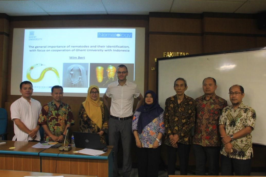 KULIAH UMUM NEMATOLOGI BERSAMA PROF. WIM BERT DARI GHENT UNIVERSITY – Fakultas Pertanian