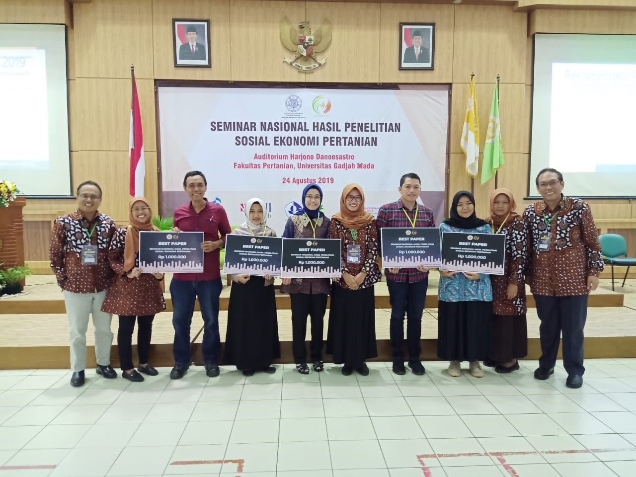 DEPARTEMEN SOSIAL EKONOMI PERTANIAN UGM SUKSES MENGGELAR SEMINAR NASIONAL HASIL PENELITIAN ...
