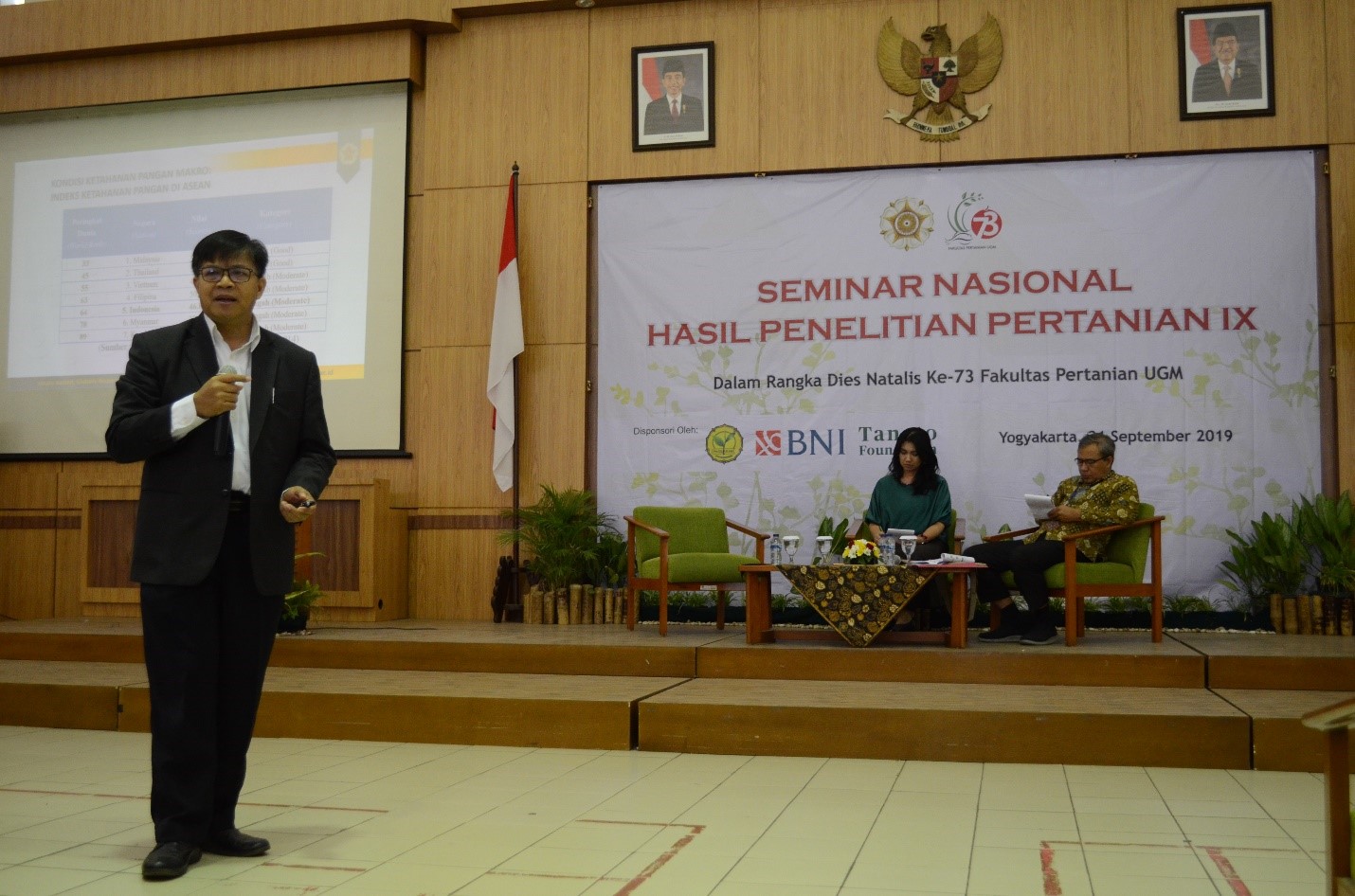 SEMINAR NASIONAL DALAM RANGKA DIES NATALIS FAKULTAS PERTANIAN UGM 2019 MEWADAHI INOVASI RISET ...