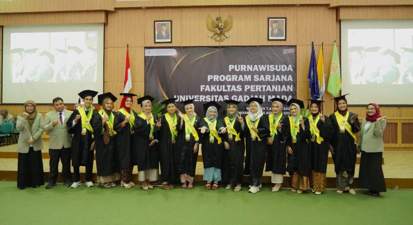 Fakultas Pertanian UGM Meluluskan 206 Mahasiswa Program Sarjana ... Fakultas Pertanian UGM Meluluskan 206 Mahasiswa Program Sarjana ...