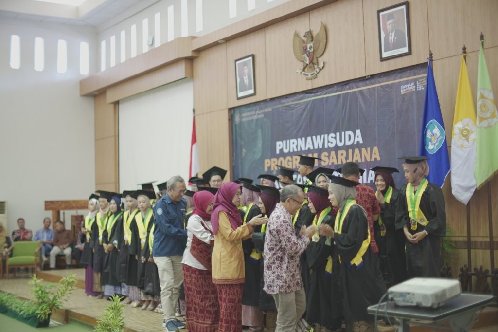 Fakultas Pertanian UGM Meluluskan 76 Wisudawan Program Sarjana – Fakultas Pertanian