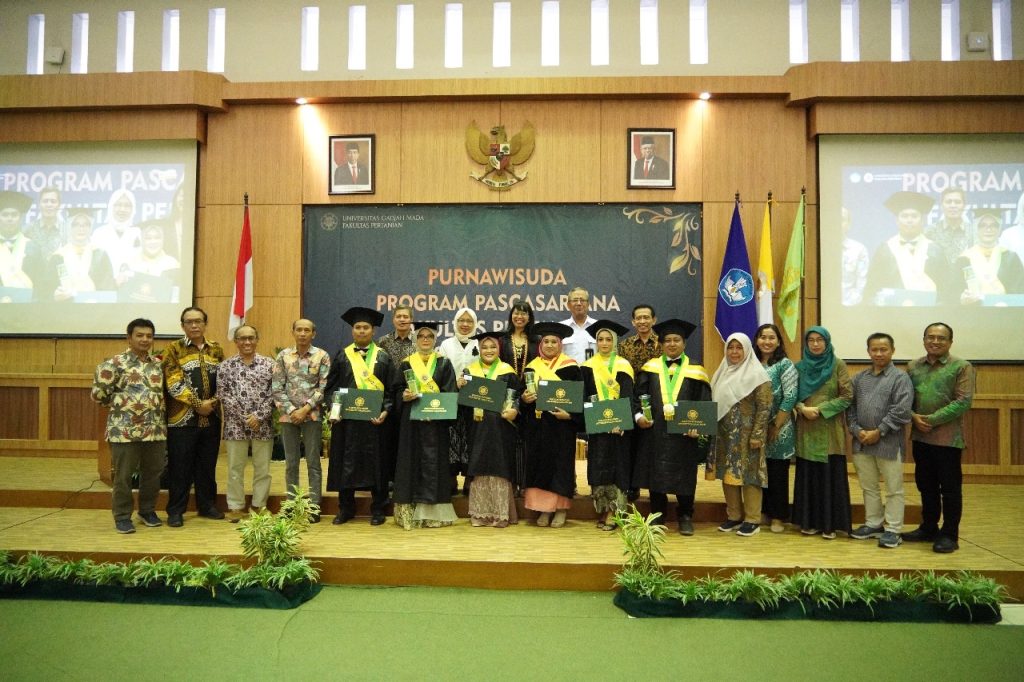 Fakultas Pertanian UGM Meluluskan 44 Wisudawan Bergelar Magister dan Doktor – Fakultas Pertanian